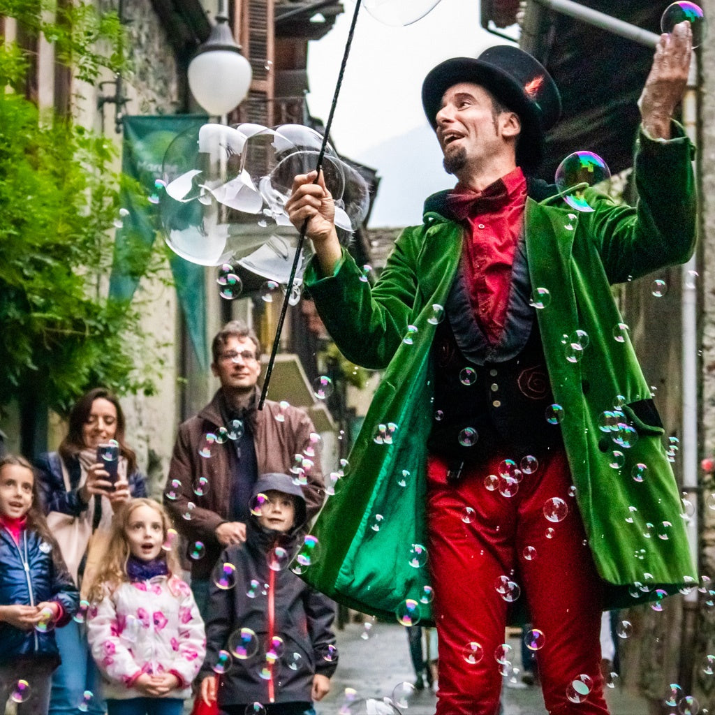 Bubble on Circus "Il Carretto delle Meraviglie" – Instrada srl